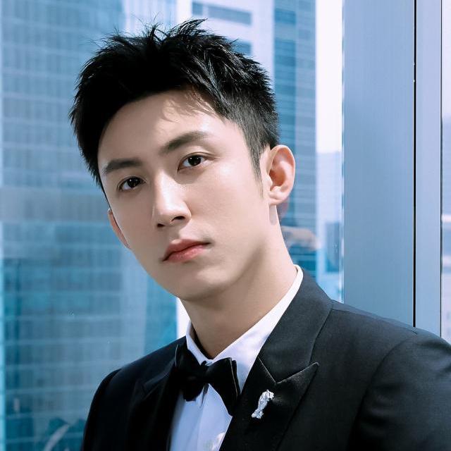 Huang Jingyu finished another police drama, with supporting roles all ...