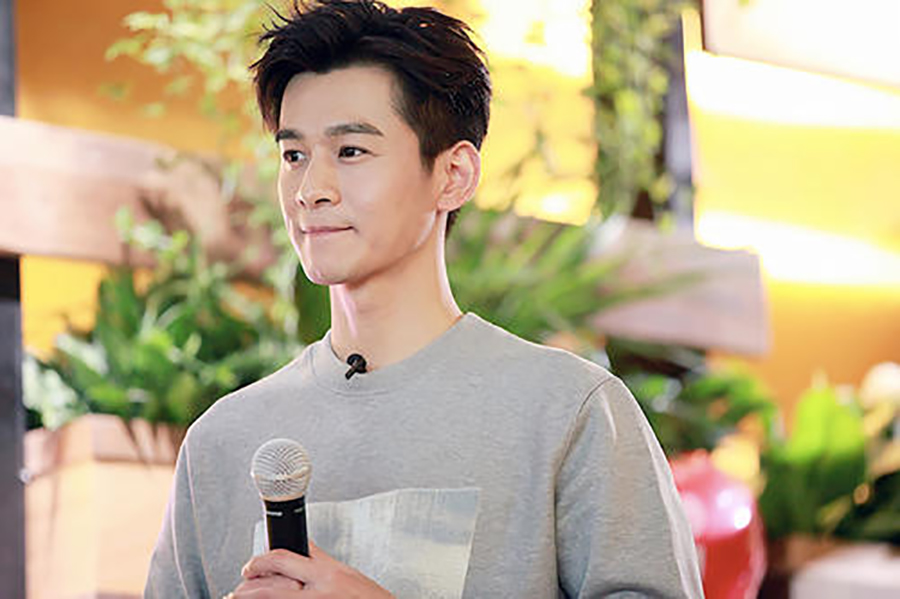 42-year-old Yan Yikuan played Xufeng, and his face slammed Deng Lun ...