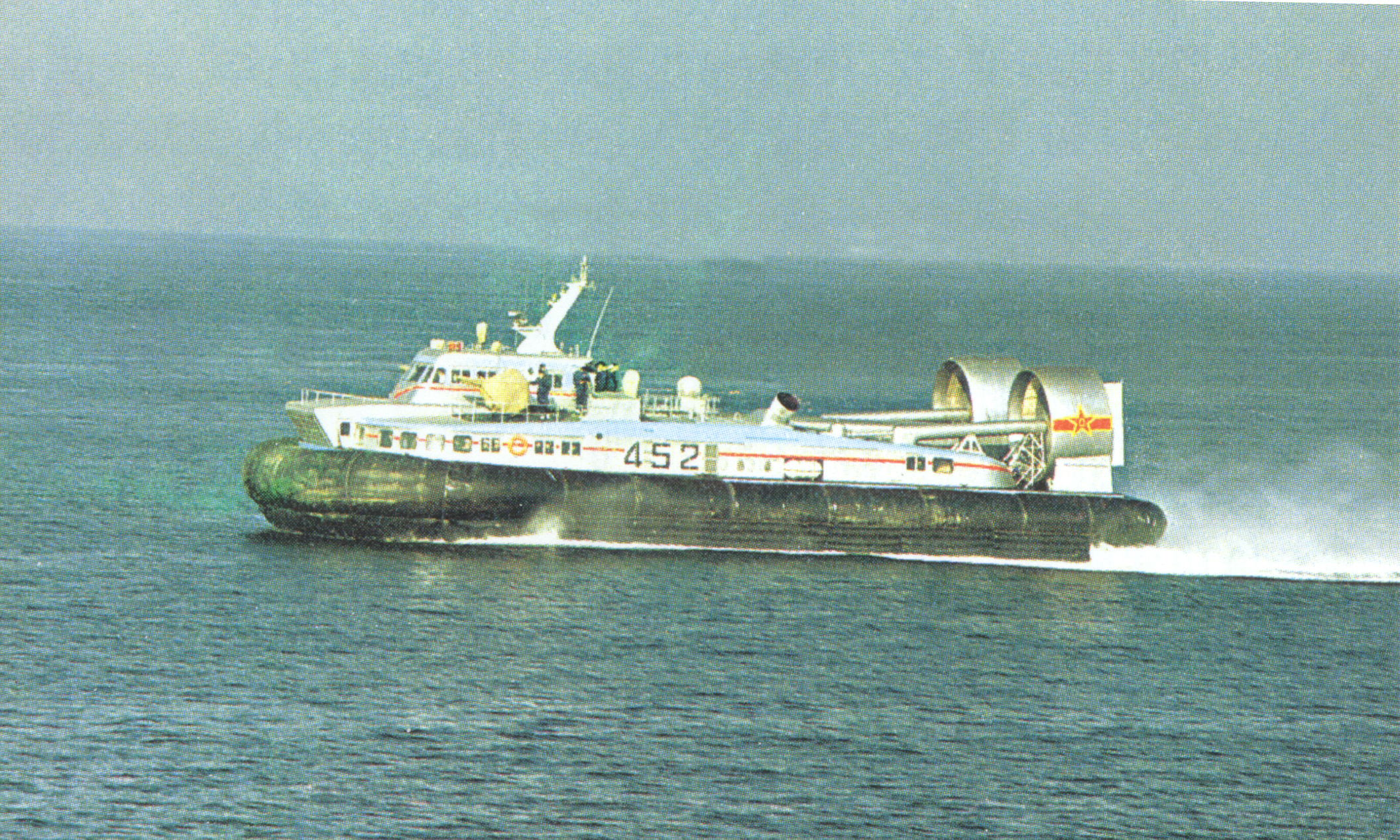 The pioneer of landing operations——Amphibious landing hovercraft - iNEWS