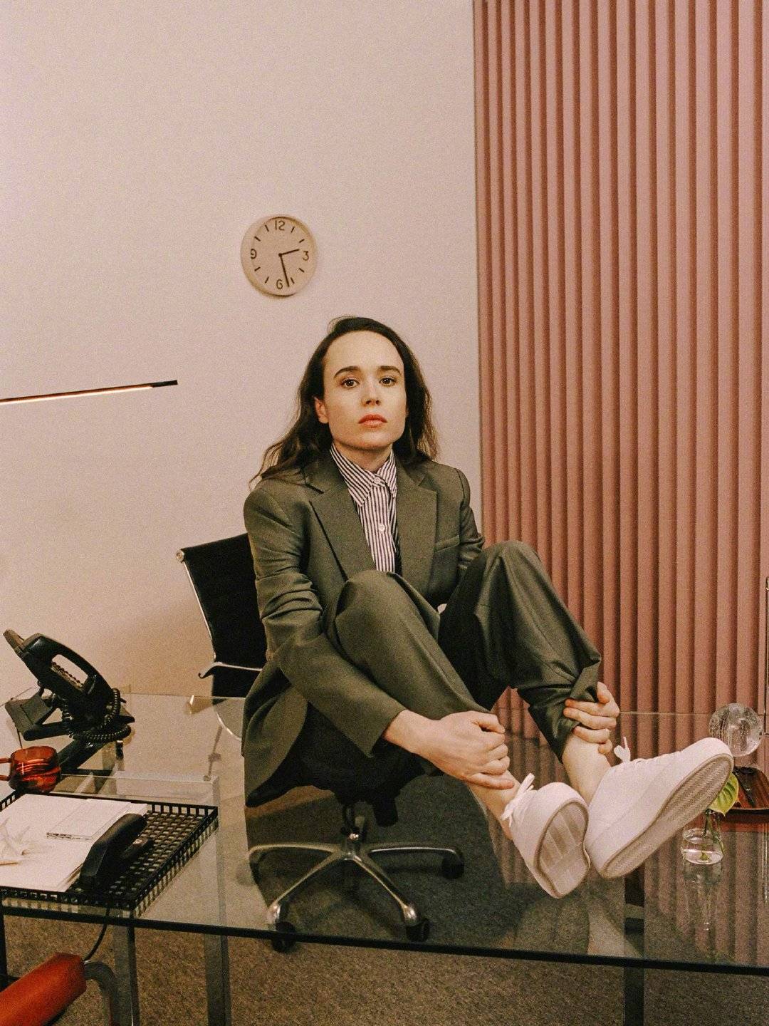 Alan Page posted a swimsuit photo in ins, with obvious weight loss and ...