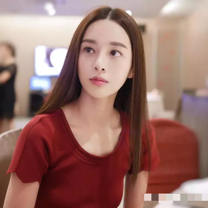 Look at the woman next to Li Yundi, and look at Li Chuanyun, the genius ...