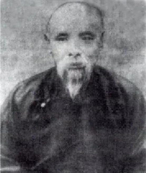 In 1995, the children of the Liang family erected a burial mound in ...