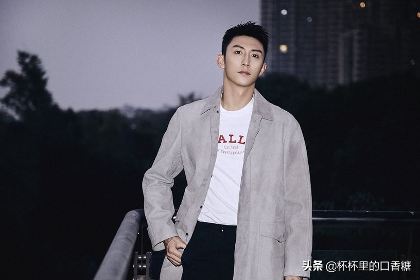 Male stars of the same age but different lives!Gong Juncheng is the top ...