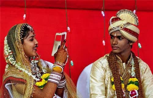 The Indian caste system, the high-caste Brahman was born as a nobleman ...