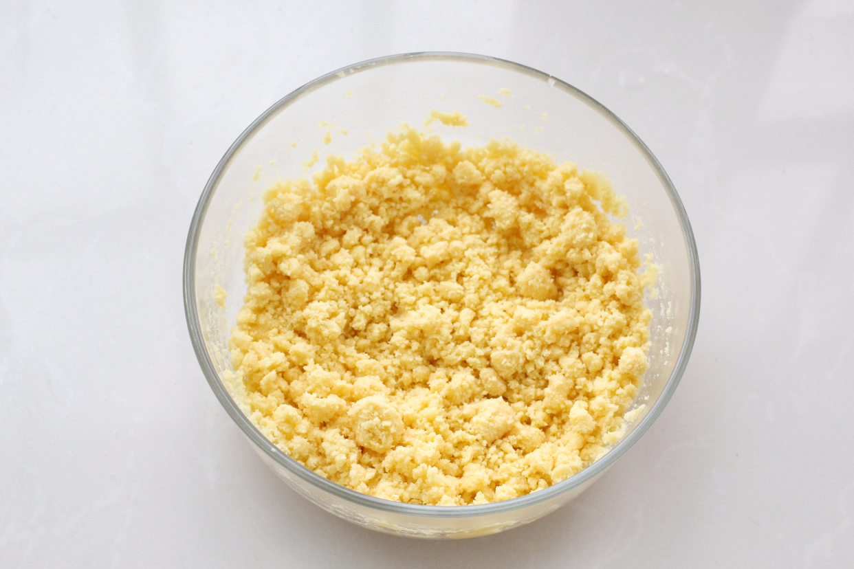 Coarse grain cakes that can be made without touching the noodles with ...