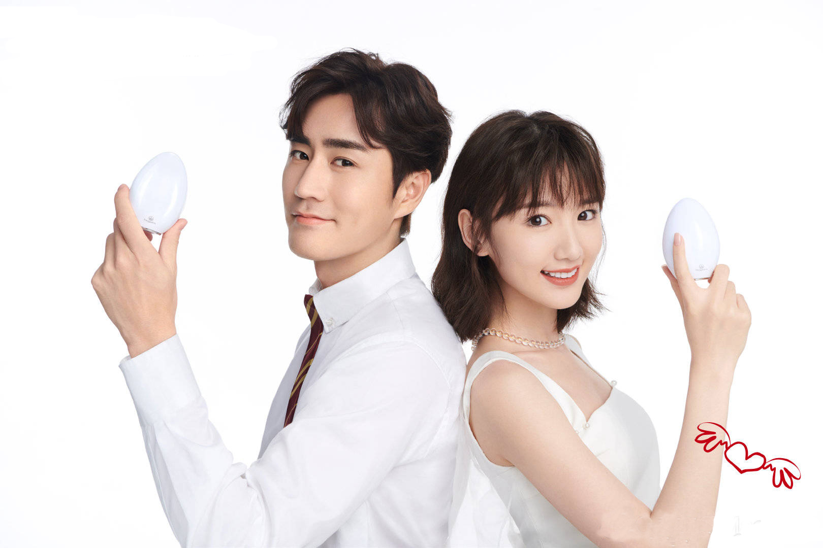 Yang Jue and Wang Yuwen are suspected to be living together, they are ...