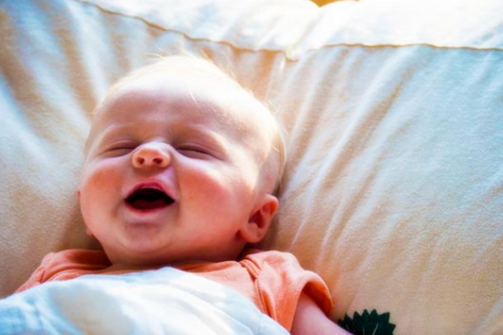 Spring gives the baby "sun" is very stressed, the sun does not hurt the ...