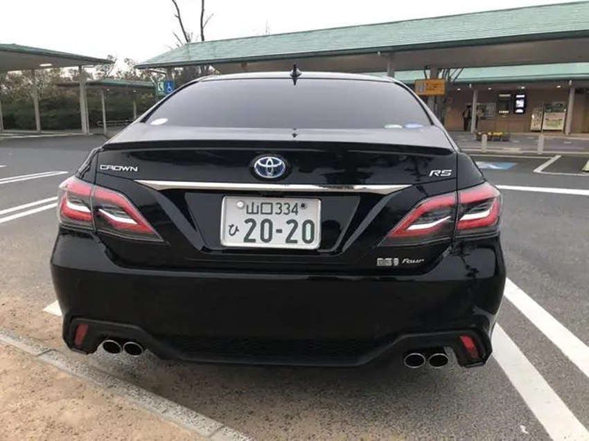 Toyota has won again!A new generation of Crown debuted overseas, with a ...