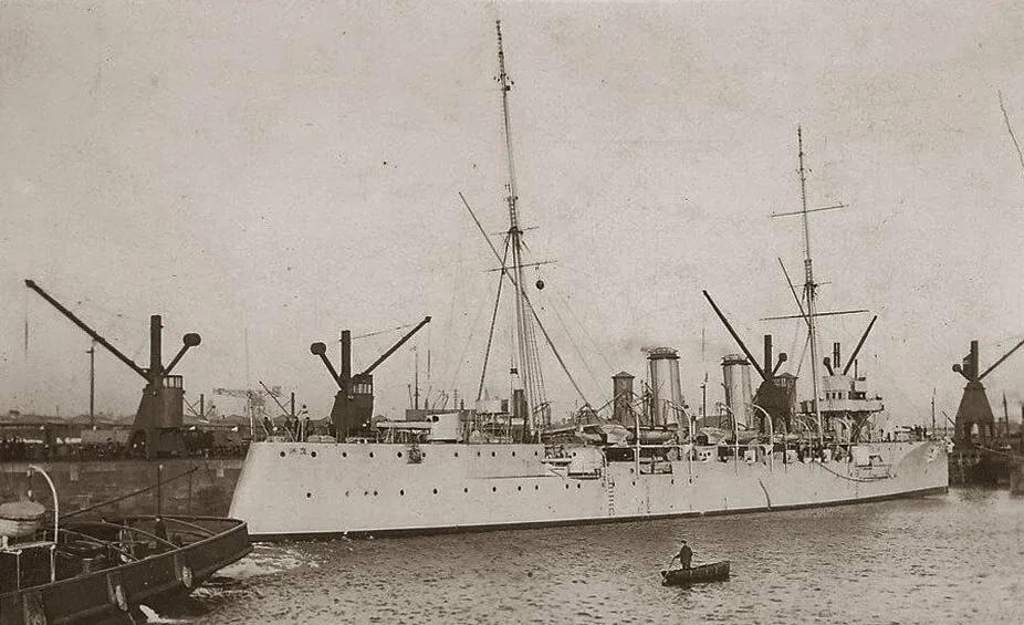 The story of the cruisers "Zhaohe" and "Ying Rui" - iMedia