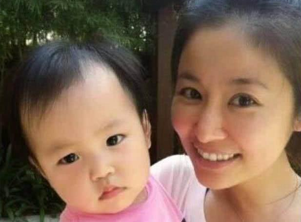 There is a kind of "aging" called Ruby Lin giving birth to a baby ...