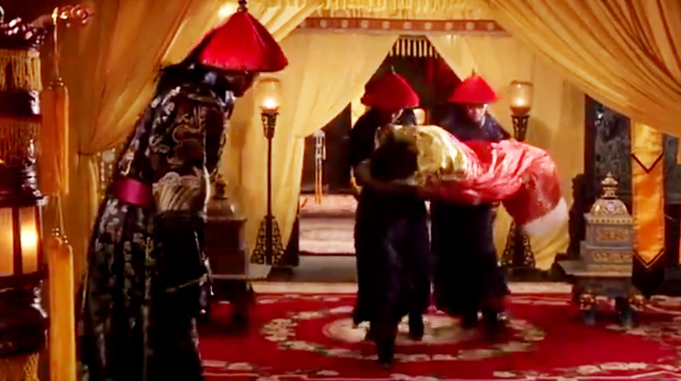 What's the use of the ancient respect room?Why do the eunuchs squeeze ...