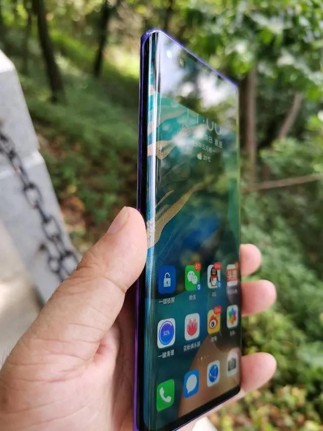 In addition to good looks, why do high-end mobile phones use curved ...