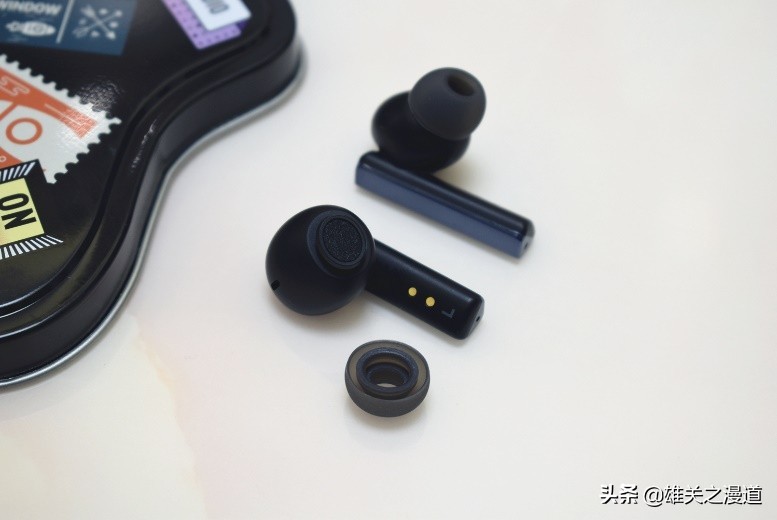 FIIL CG true wireless bluetooth headset, like a super running blues - iNEWS