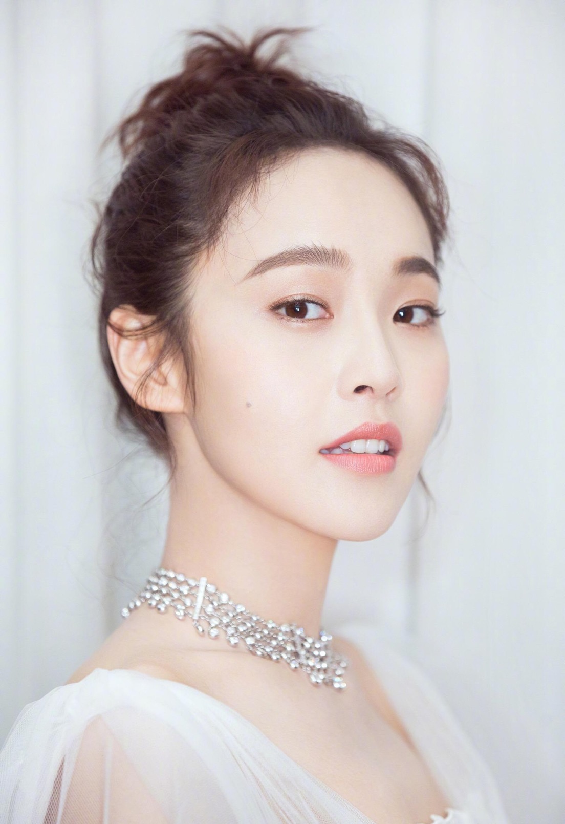 Zhang Jianing "Photograph" - iNEWS