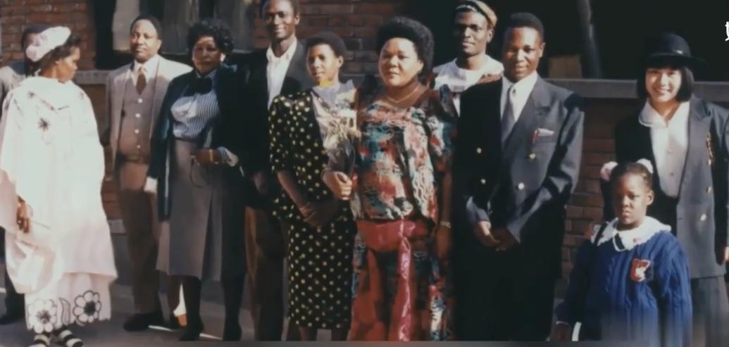 How about the Tsinghua girl Wang Lihong who "married far to Africa" 25 years later? - iMedia