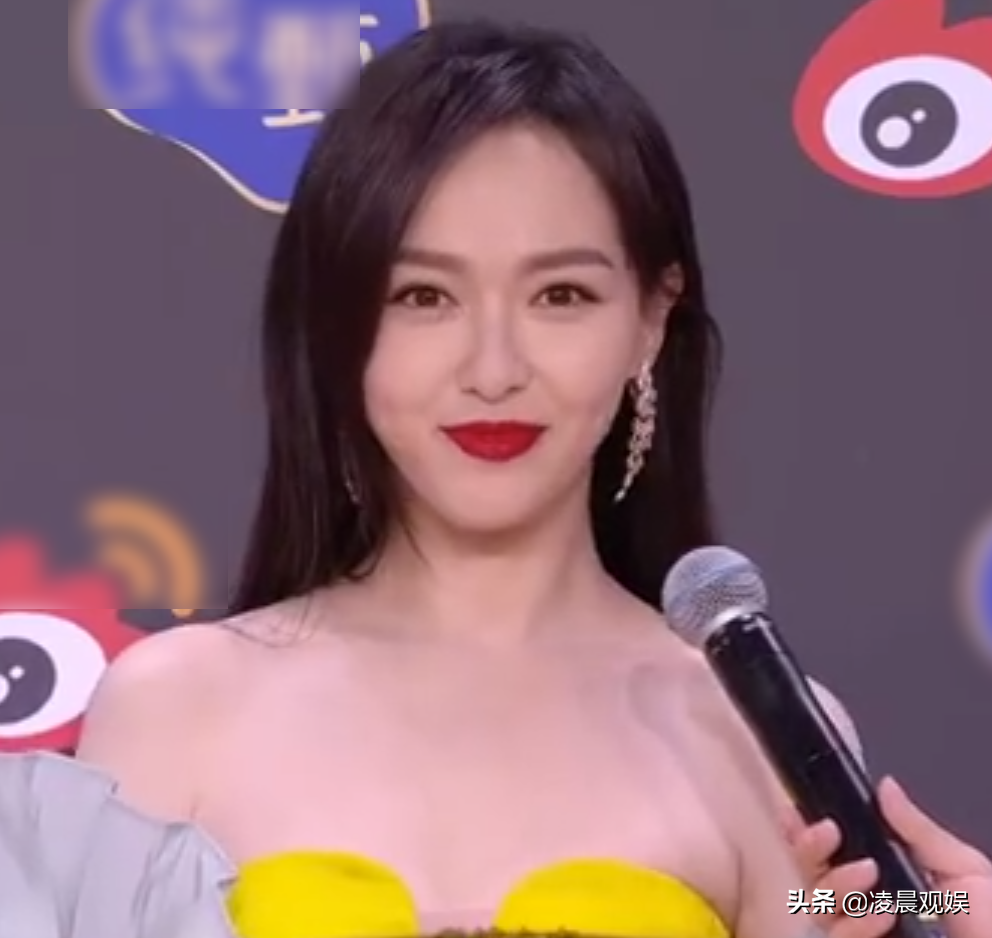 Tang Yan's Weibo Night Life picture was exposed, and the hydrangea ...