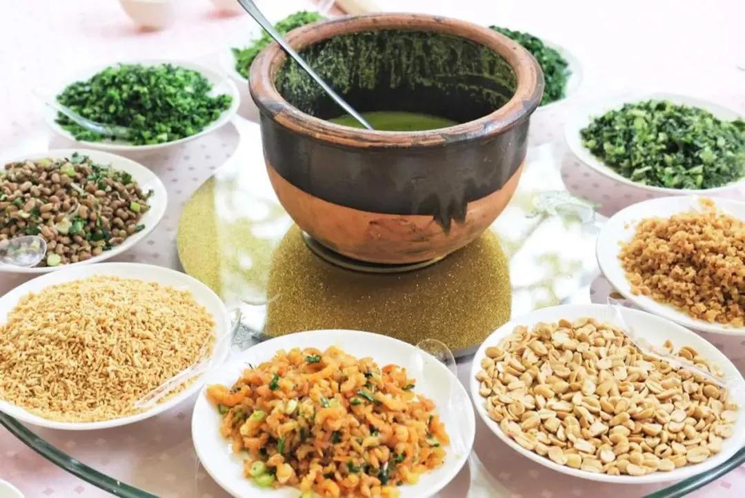 It's three o'clock, let's eat tea first! - iNEWS