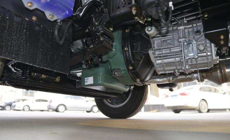 The wheelbase of Jiefang Tiger VR JMC Shunda small trucks is 2.8 meters ...