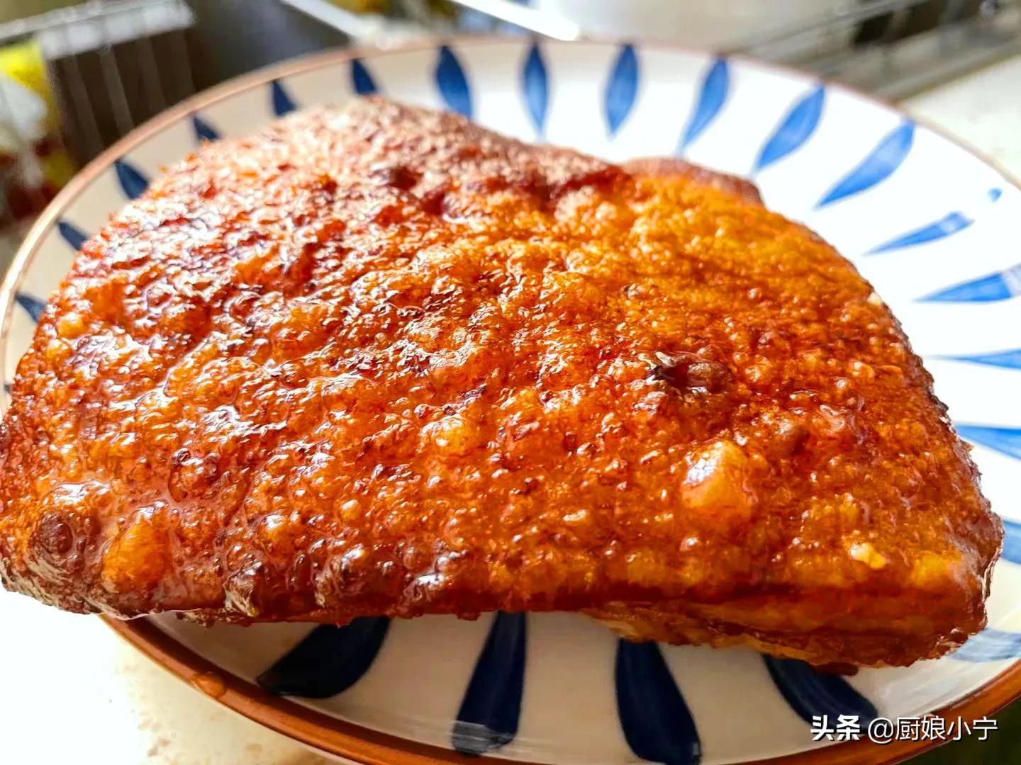 It turns out that there is a knack for frothing fried meat, just ...