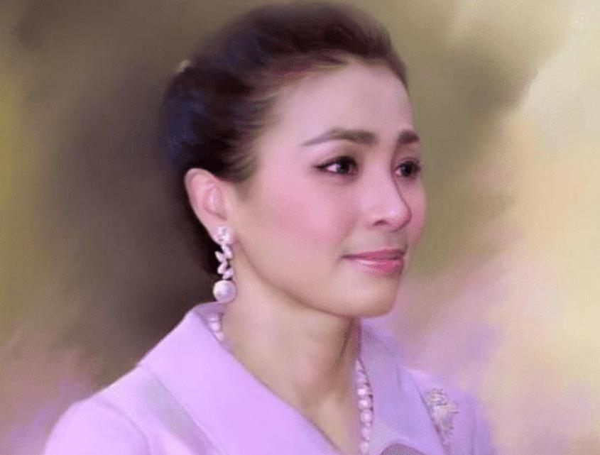 The royal family announces that Suthida has no children, and the king ...