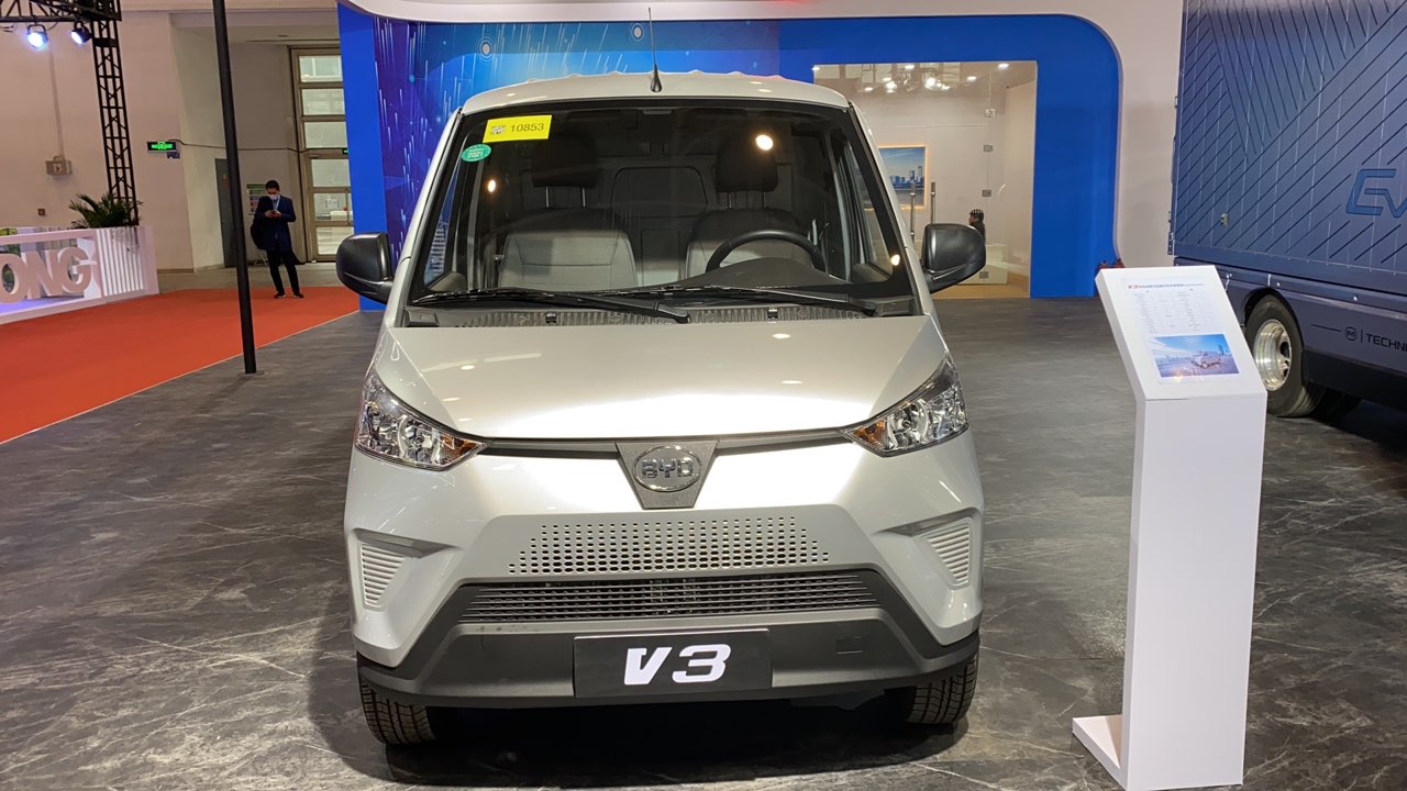 The first BYD V3 van with blade batteries cannot be underestimated - iNEWS