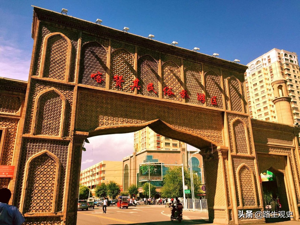 There is a good place in Xinjiang called Kazanqi, where the girls are ...