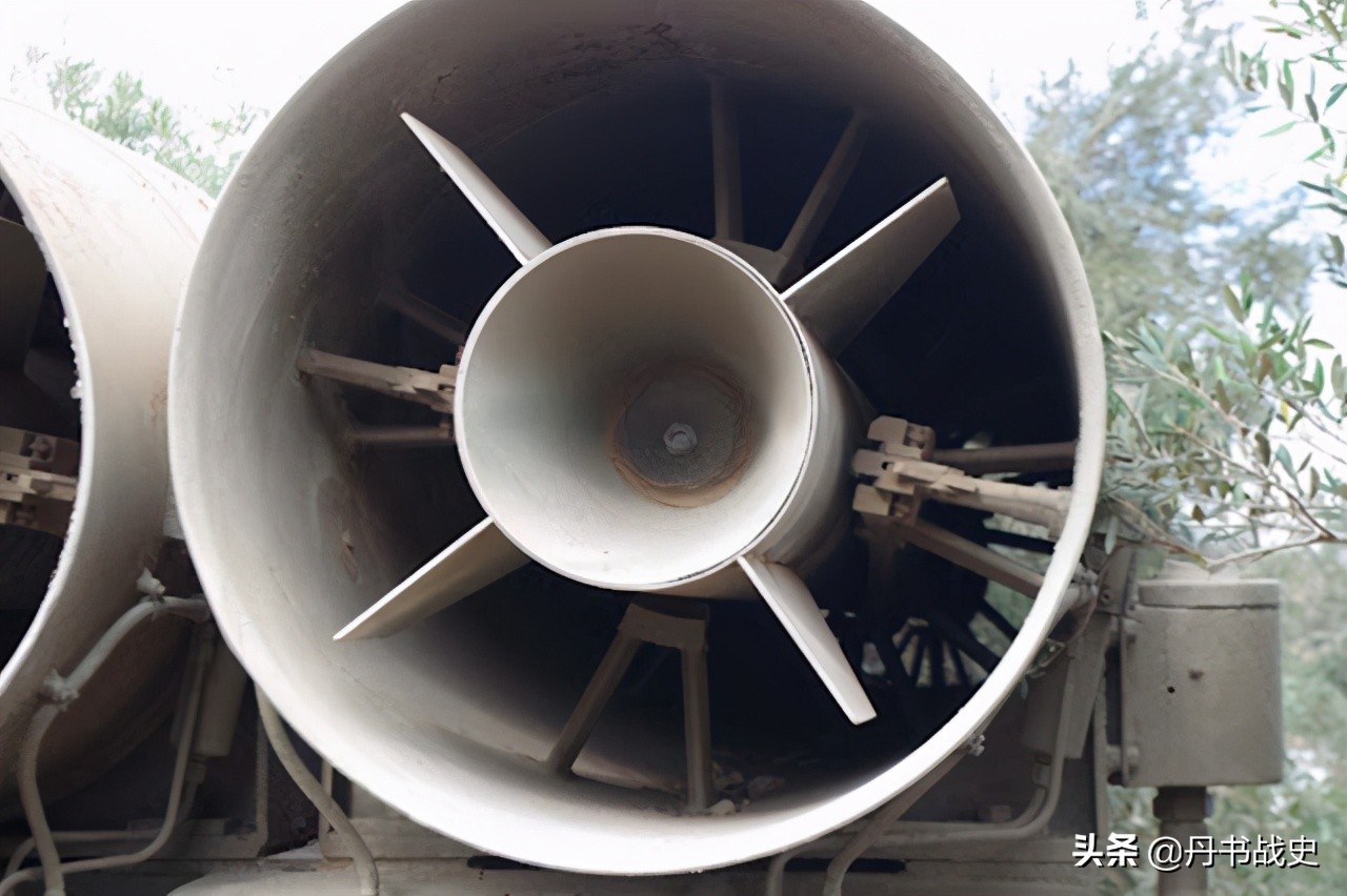 Israel's MAR-290 rocket launcher system, the range is not powerful ...