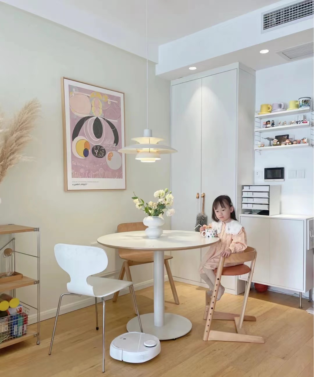 This small house of 69 square meters can be called a decoration model ...