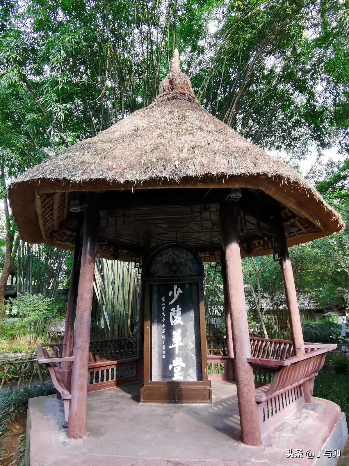 Explore the Du Fu Thatched Cottage in Chengdu, search for the story of ...