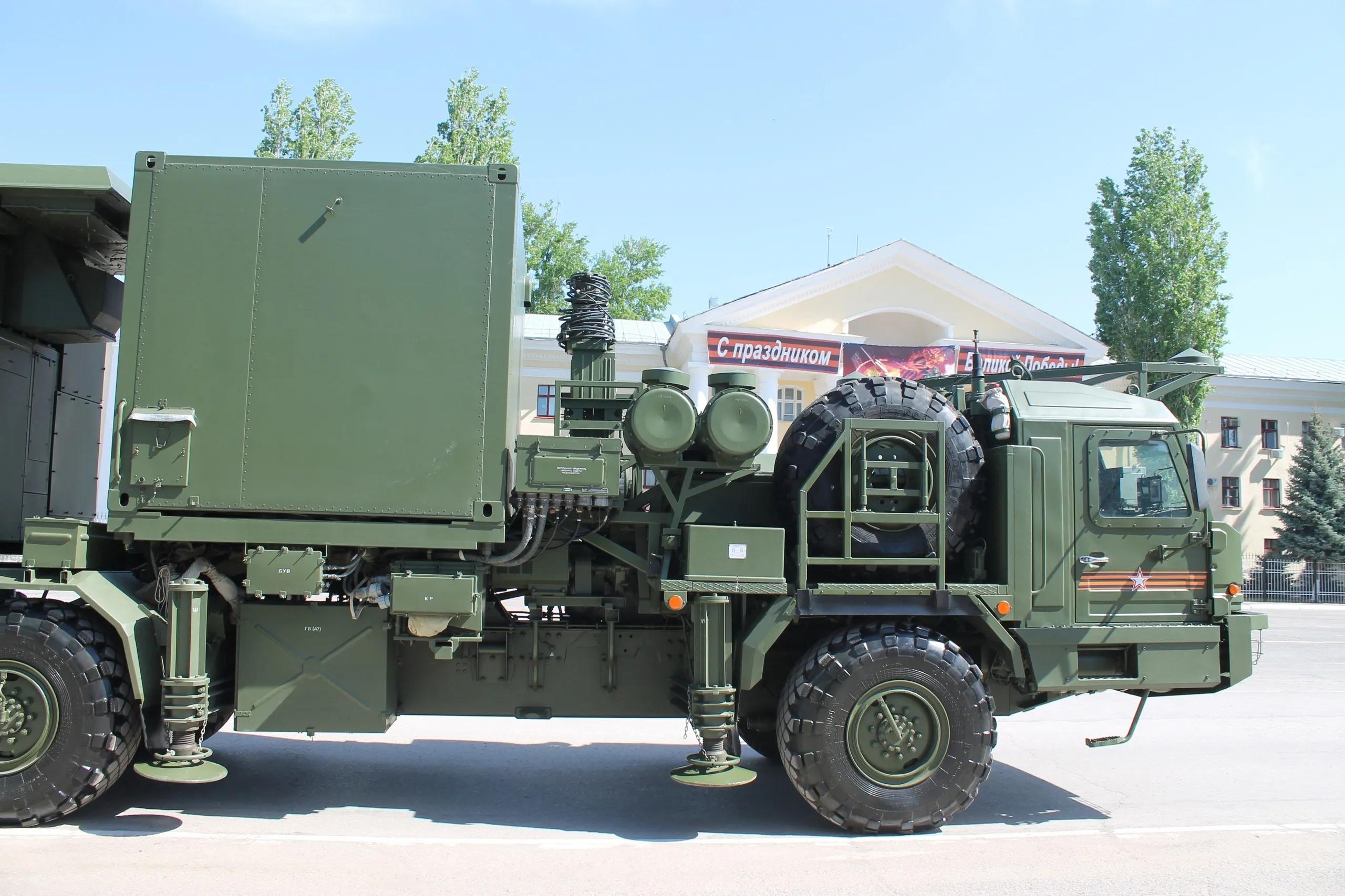 The latest appearance of the S350 "Warrior" air defense missile system ...