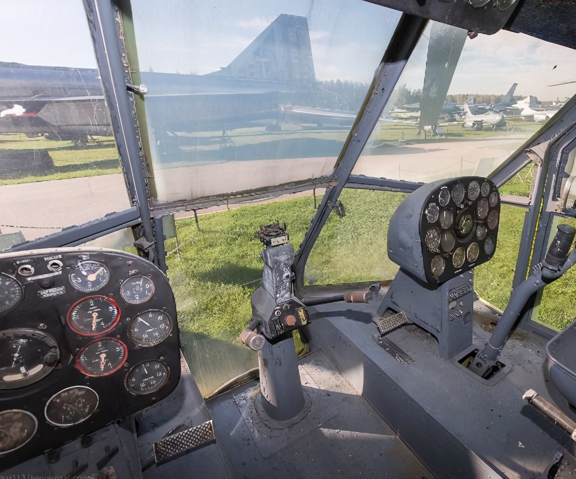 Red Chinook Yak-24 Yak-24 Як-24 helicopter review nearly 50 pictures ...