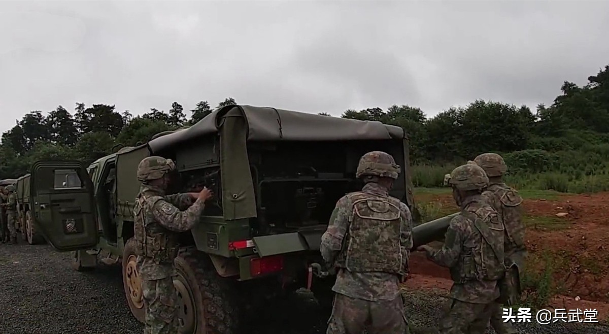 Warrior 120 mortar special vehicle?Integrate the gun barrel into the ...