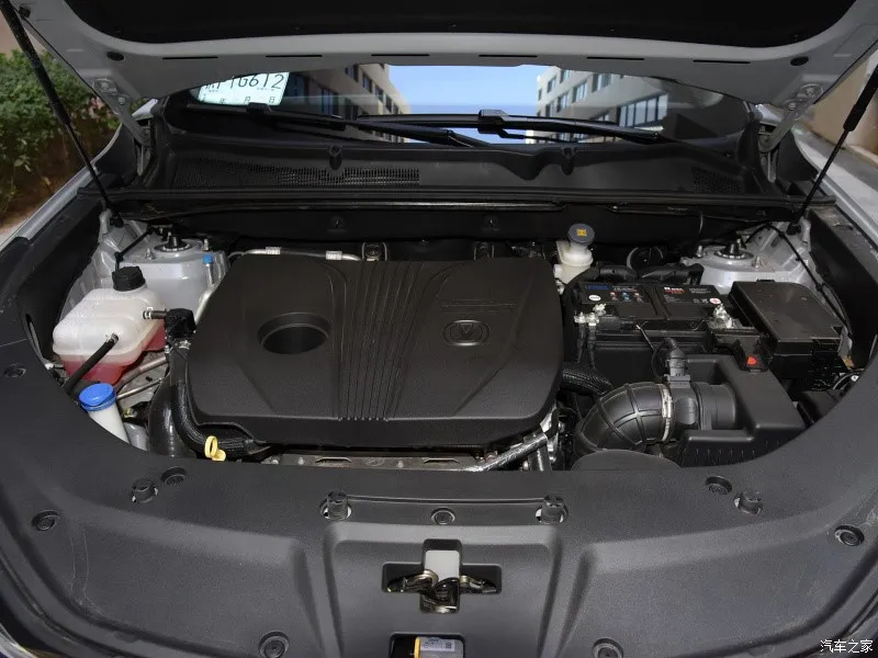 2.0T+8AT, with both appearance and space, this Changan CS75 PLUS is worth buying - iMedia