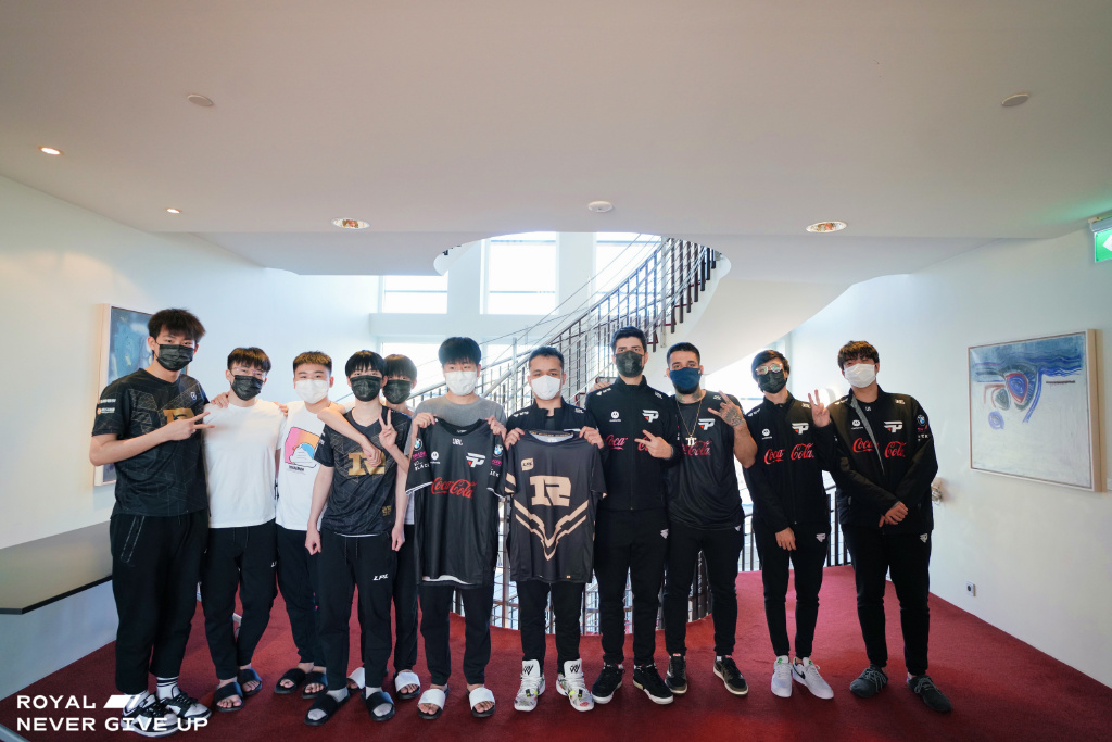 WEI是RNG的絕對核心？Canyon專訪用19字給予盛讚，並下達戰書 - 資訊咖