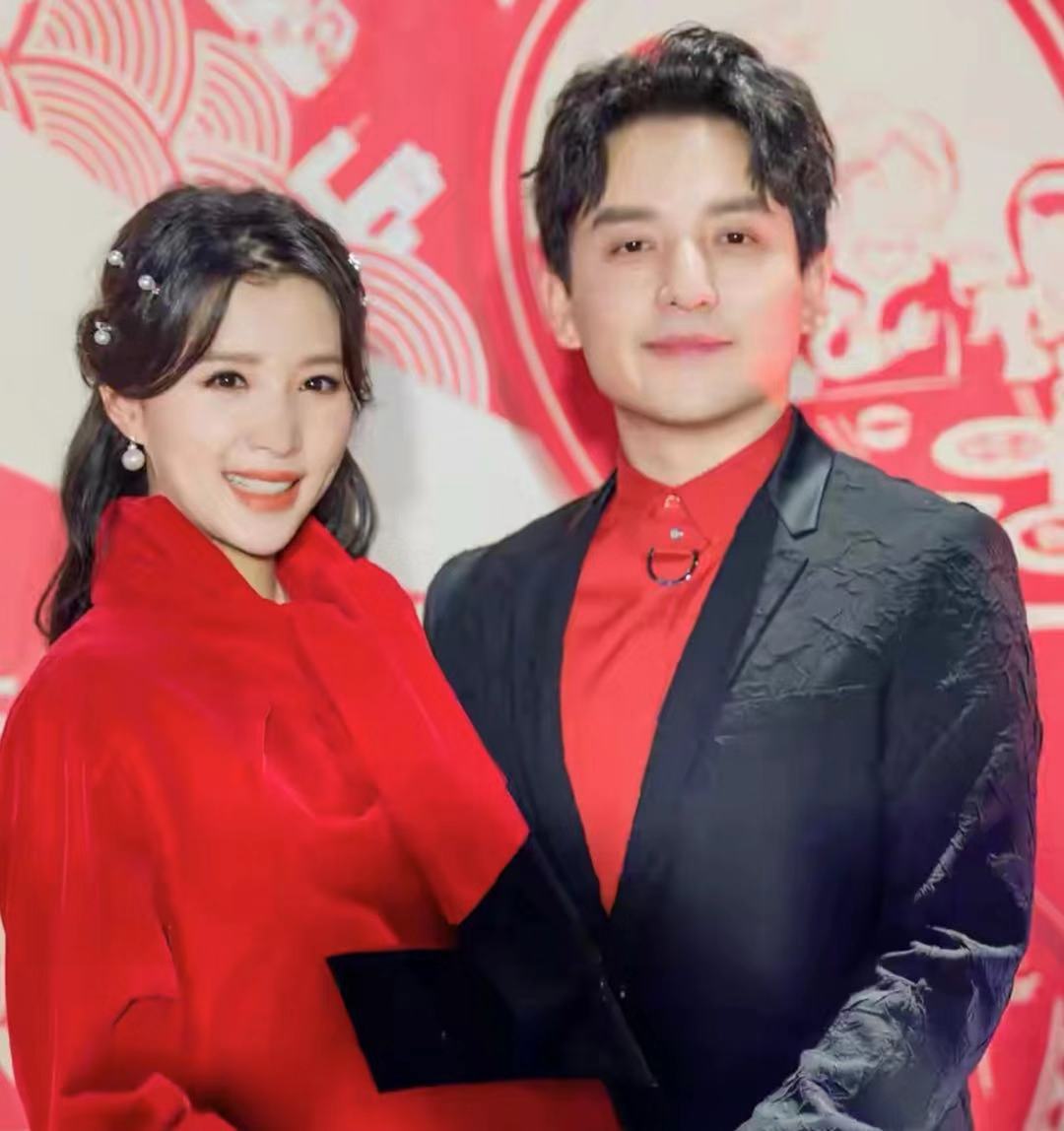 The host Zhang Yangguo gave birth to a second child, and her husband ...