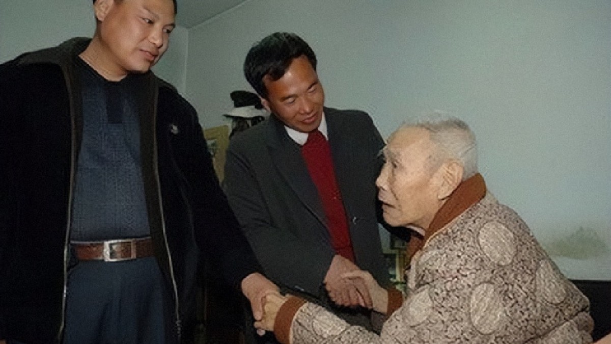 The prototype of "Assembly Number" Chang Menglan: Picking up the rags ...