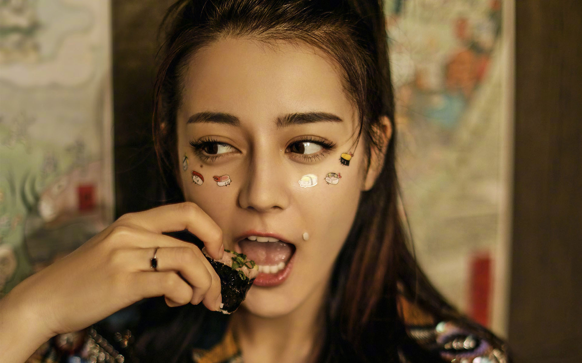 Her appearance is against the sky, and she has actually overshadowed Di ...