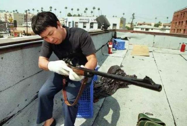 In the "Los Angeles Riot" 29 years ago, the Koreans on the roof became ...