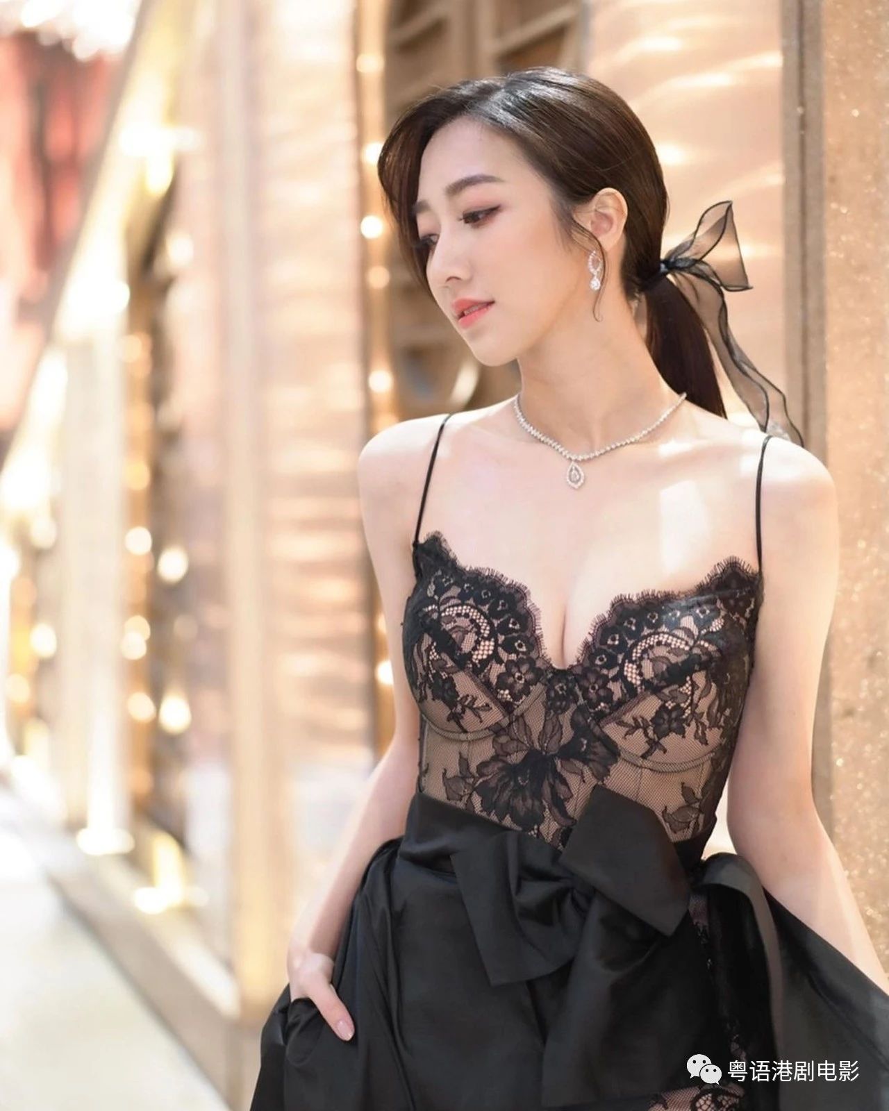 Chen Ying is TVB's best holding flower and ten Mesozoic takeover positions - iMedia