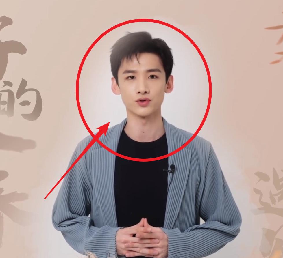 The May Fourth Youth Recorded Video came out, escaped Gong Jun and Yang ...