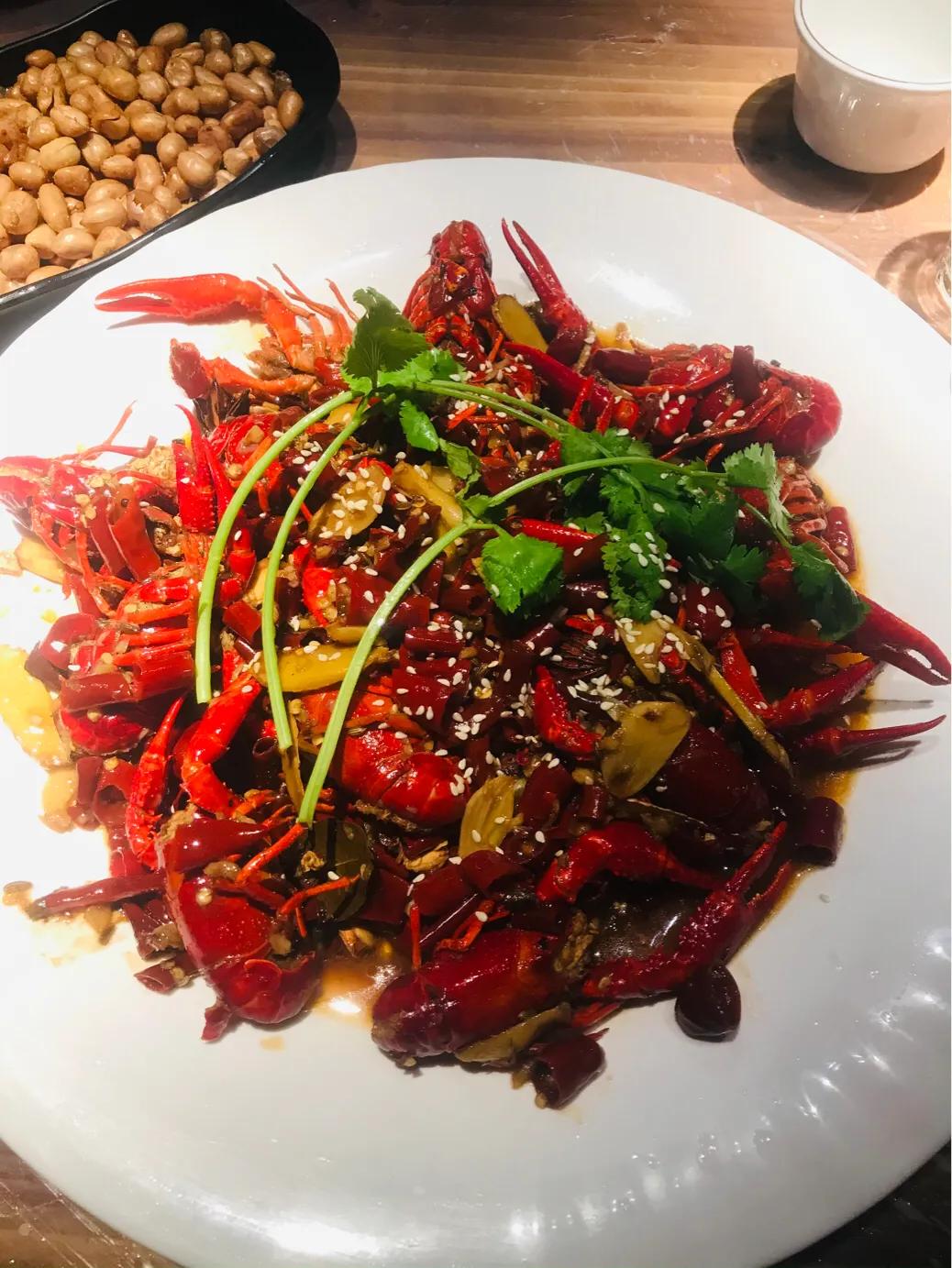 Let's have some delicious food - iNEWS