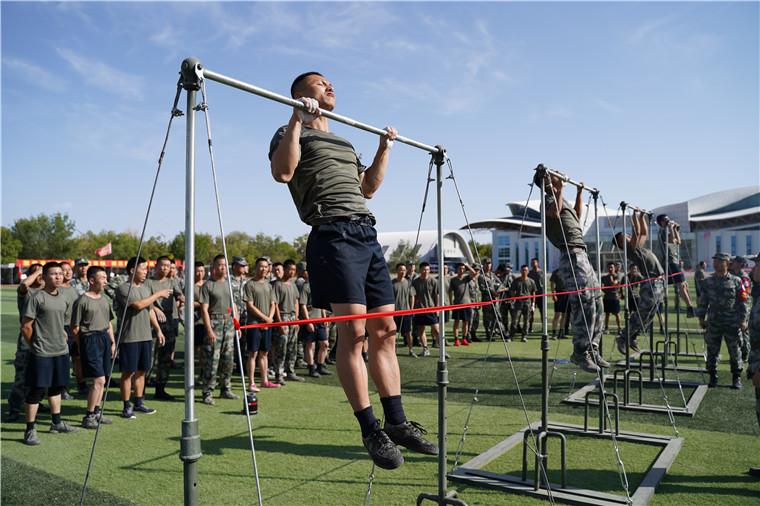 What breathing rhythm should be maintained in pull-ups - iNEWS