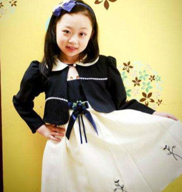 Kim Hee Sun's daughter grew up in the "plastic surgery" style, but she ...