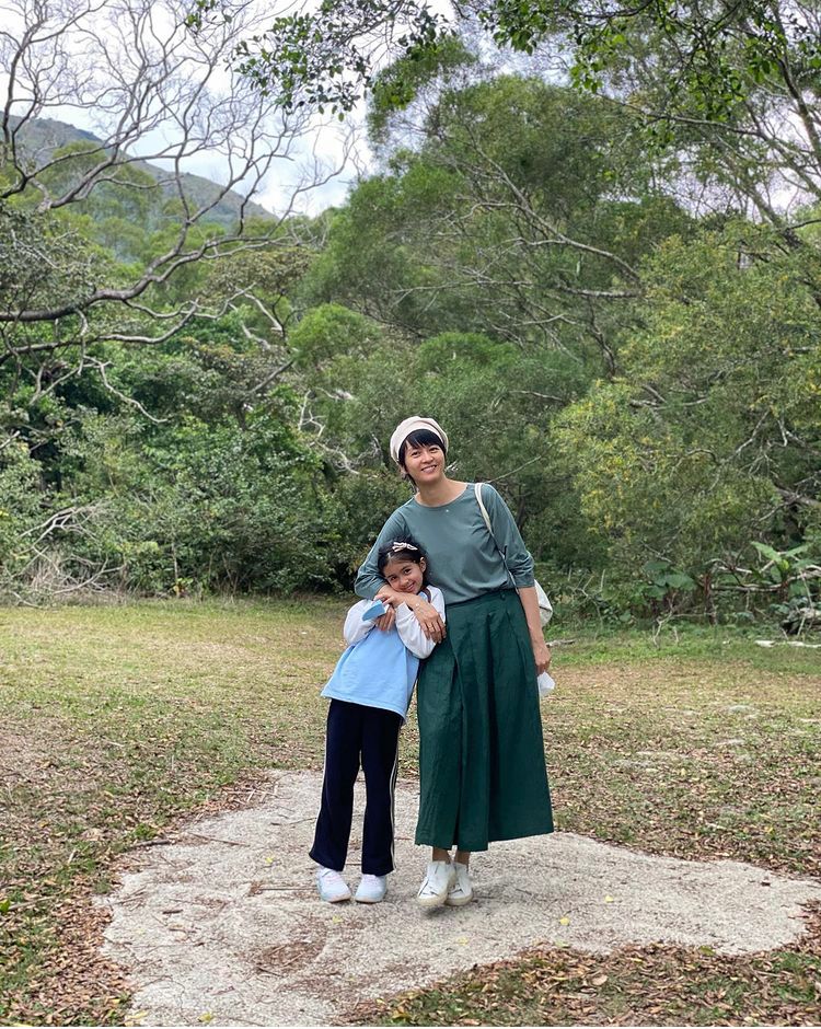 45-year-old Gigi Leung rarely takes a family portrait, her husband is a ...