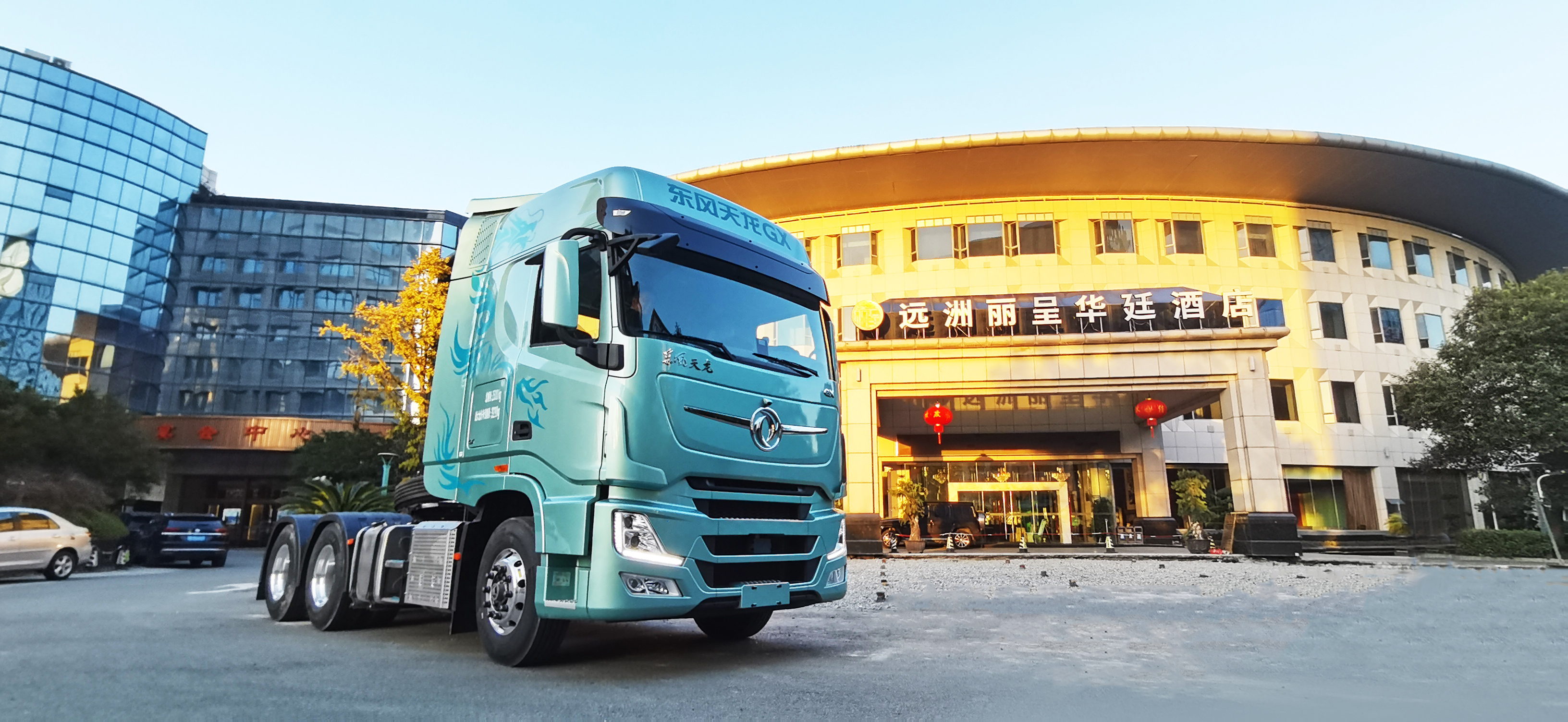 High-efficiency trunk line logistics experts are very busy, high-end ...