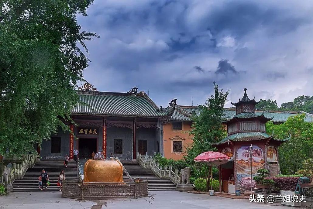 Why does Su Dongpo worship Nanhua Temple three times? - iNEWS