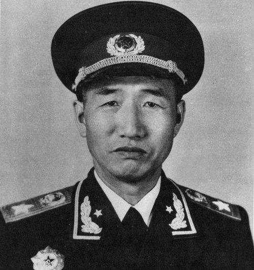 Yan Xishan gathered heavy troops in Jinzhong, Xu Shuai was sick, please ...