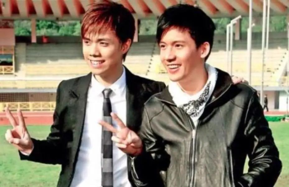 Guan Zhibin was exposed and Zhang Jingxuan reunited and fell into the ...