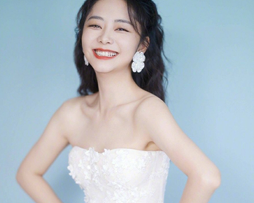 The wedding dresses of Tan Songyun, Yang Zi, Tang Yixin, Jin Chen and ...