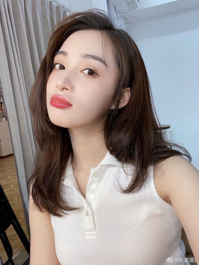 Jialu Sun shares the first vlog, she has a great ballet temperament ...